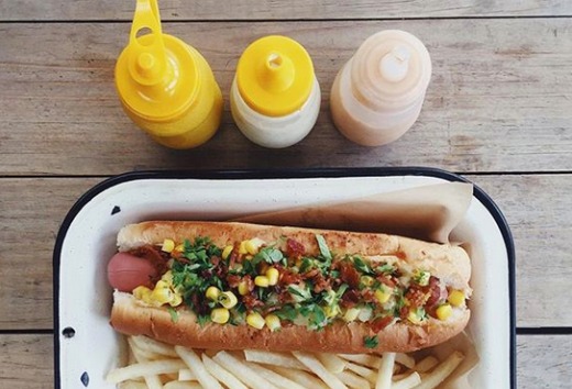 Cuponerapp - Hot dog artesanal + complemento o ensalada + bebida $78 en ...